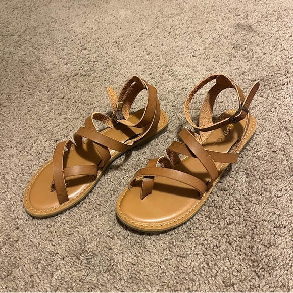 Rampage | Shoes | Brown Rampage Sandals | Poshmark